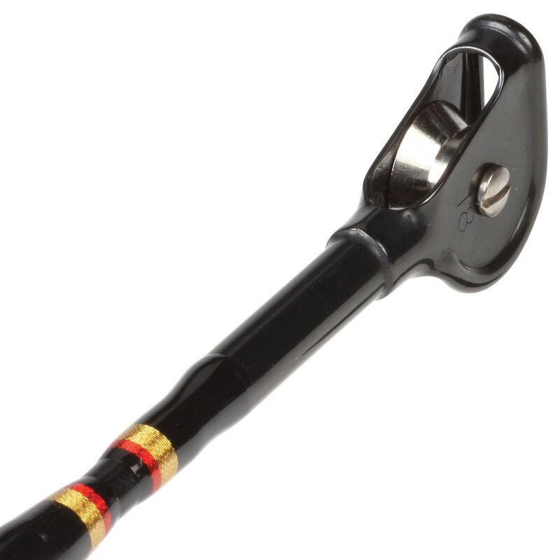 PENN 5'6" International V Stand-Up Rod, Heavy Power | West Marine