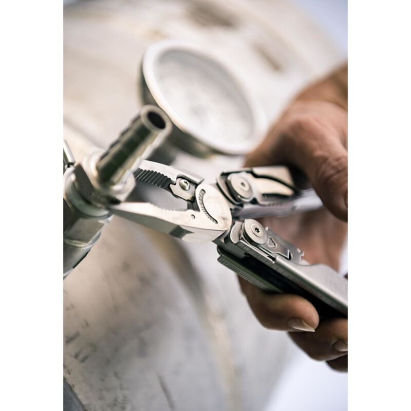 LEATHERMAN TOOLS Surge Multi-Tool | West Marine