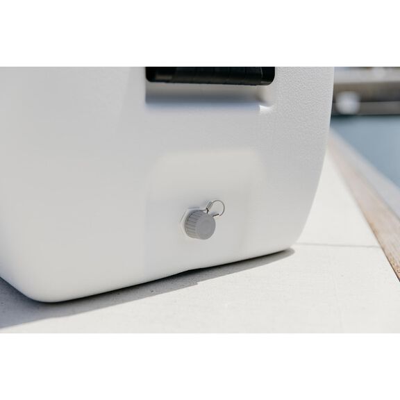 Igloo 165 Qt. MaxCold Cooler - Extra Large & Long-Lasting Ice