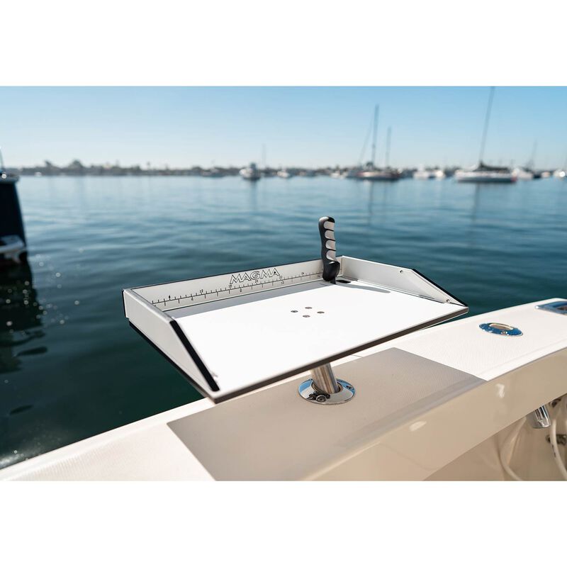 MAGMA 31" Bait/Fillet Mate™ Table with LeveLock™ Mount | West Marine