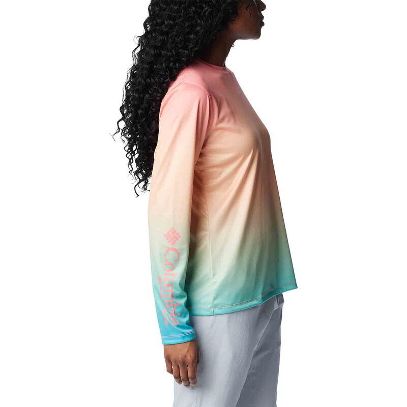 COLUMBIA Women's Tidal Tee™ PFG Isle Rise Fade Shirt | West Marine
