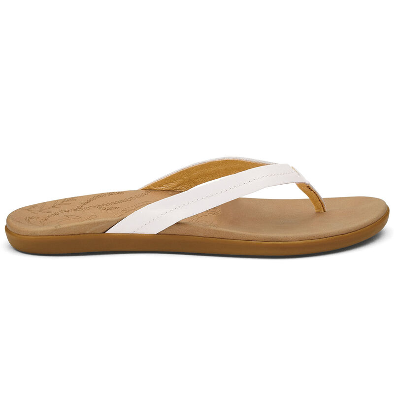 Shop Women’s Sandals for Boating & Travel | West Marine