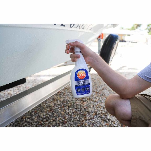 303 PRODUCTS 303 Touchless Sealant Wax, 32 oz.