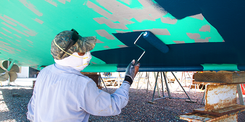 Overview of Underwater Boat Maintenance | West Marine