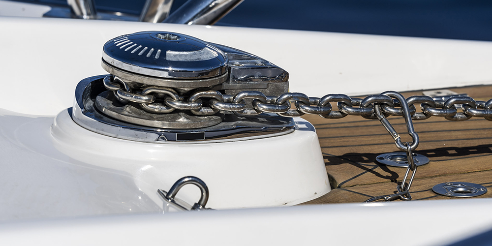 How to Wire an Electric Windlass on Your Boat | West Marine