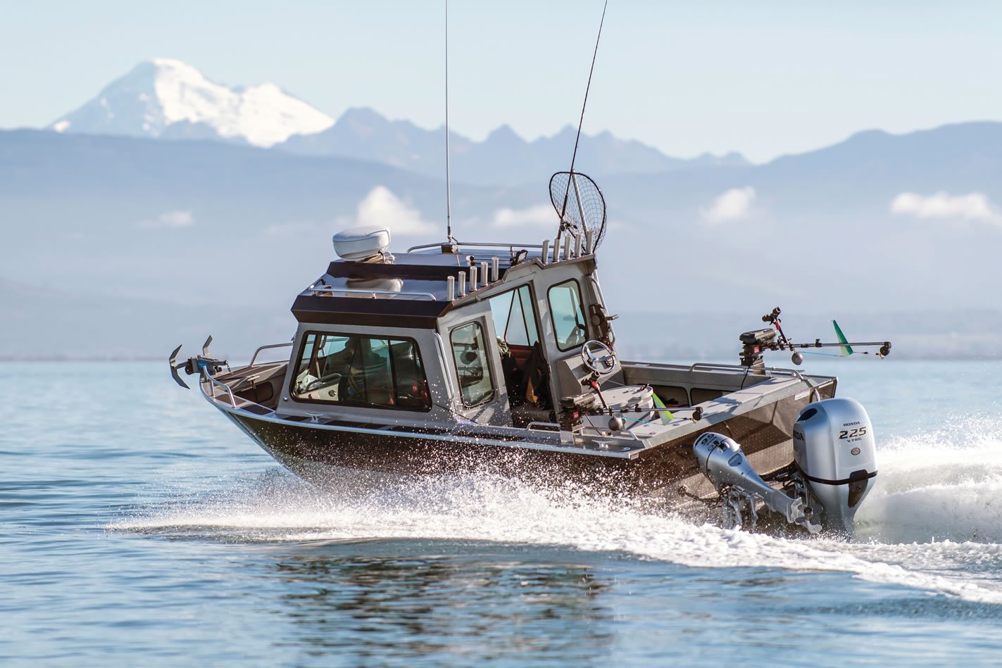 4-Stroke Outboard Motors by Horsepower | Boat Engine Guide | West Marine